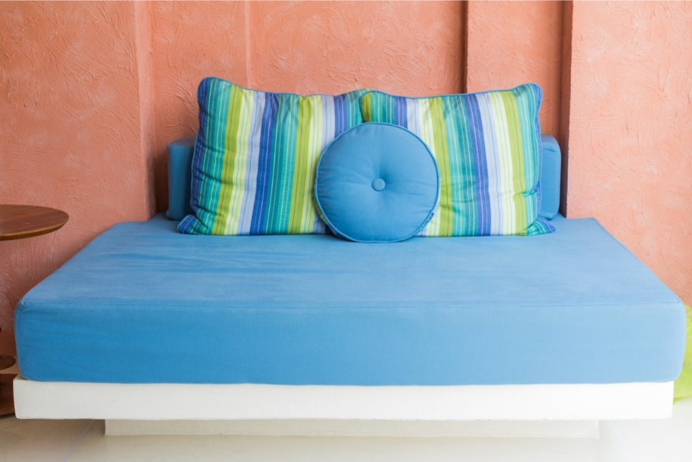 What is a daybed and how is it different from your regular bed? – Hibermate